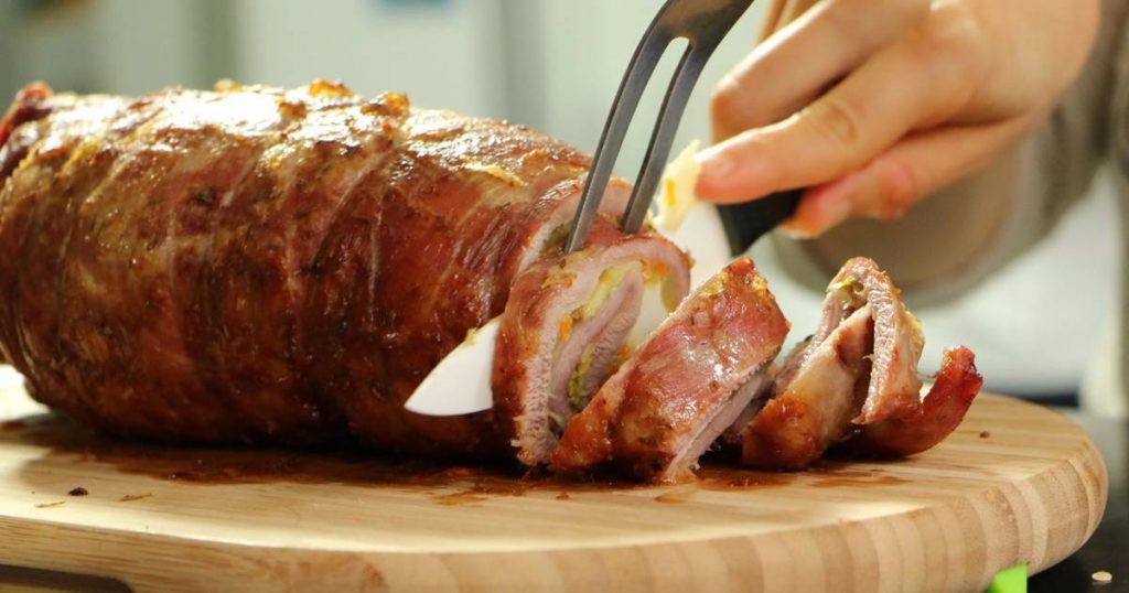 Receta para preparar matambre arrollado a la parrilla - Brasas y Sabores